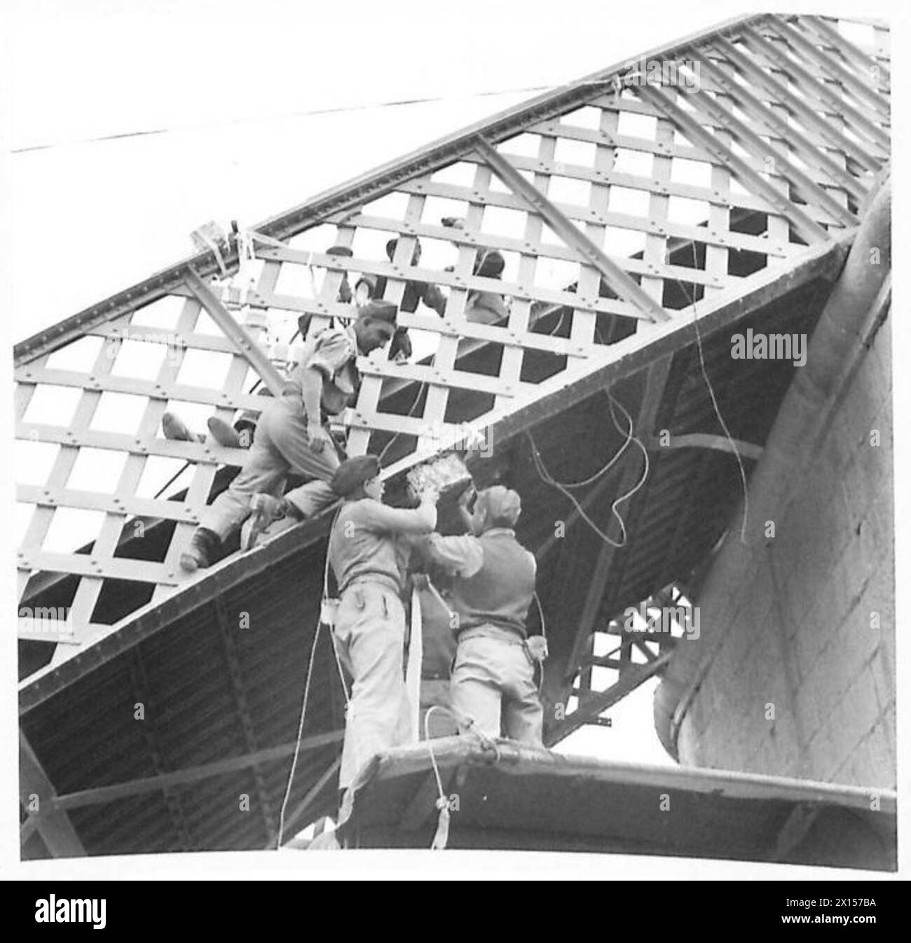 Girders on construction site Cut Out Stock Images & Pictures - Alamy