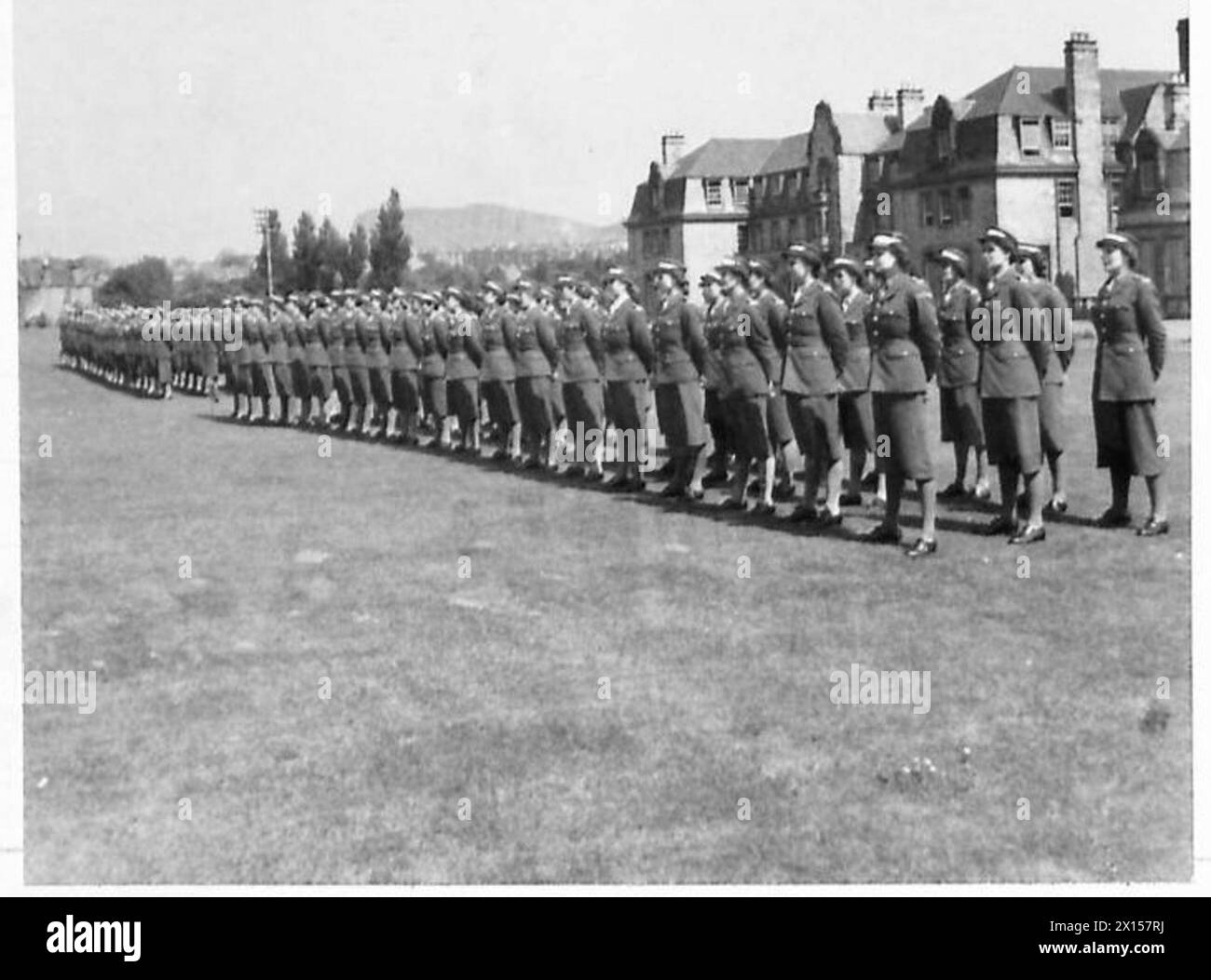 Girls on parade hi-res stock photography and images - Alamy