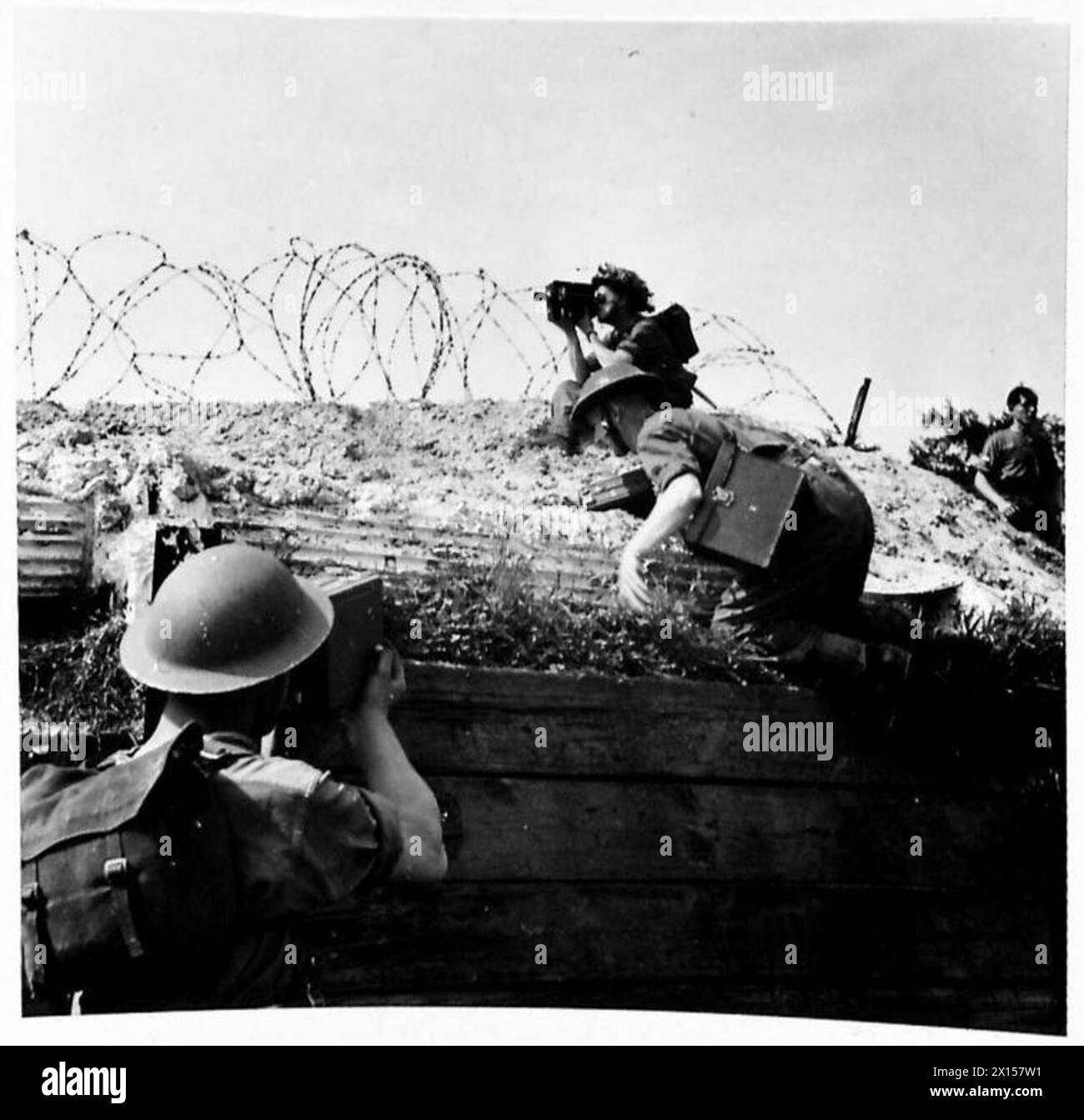 TRAINING ARMY FILM UNIT CAMERAMEN - The last phase of training takes ...