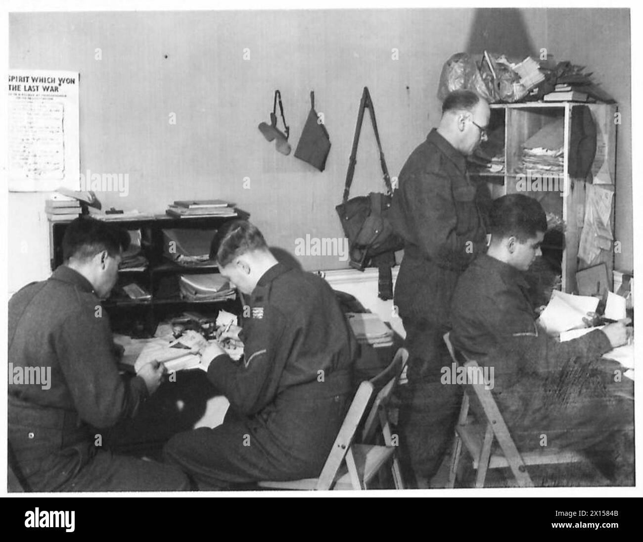 PERSONNEL OF A CORPS H.Q. - C.E. Chief clerk's office , British Army ...