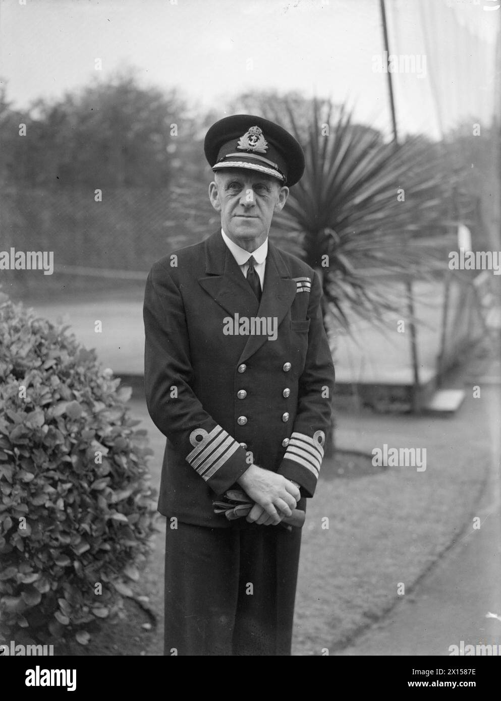 1943 portraits hi-res stock photography and images - Alamy