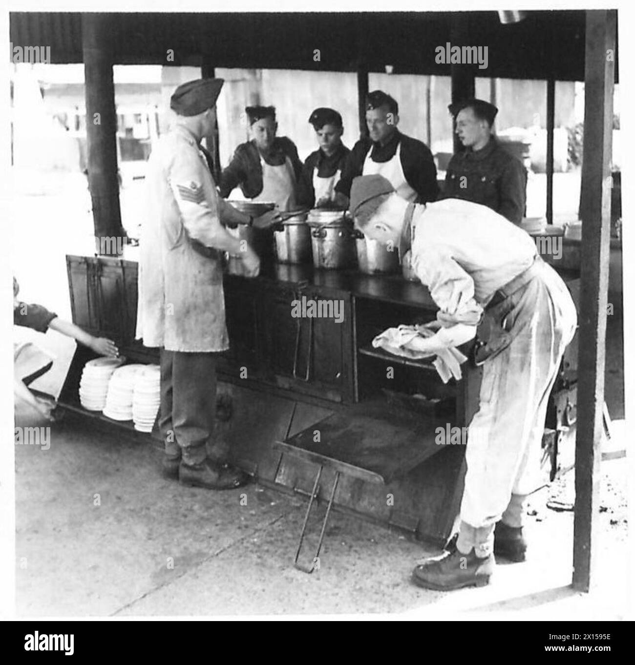 Solid fuel range Black and White Stock Photos & Images - Alamy