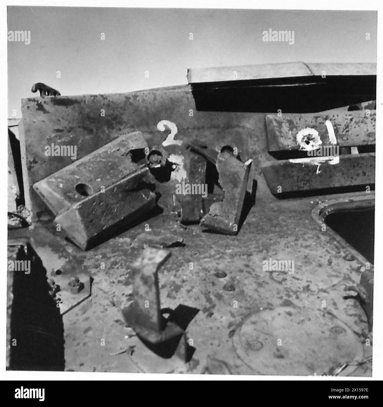 A new anti-tank weapon in North Africa successfully shatters heavy ...