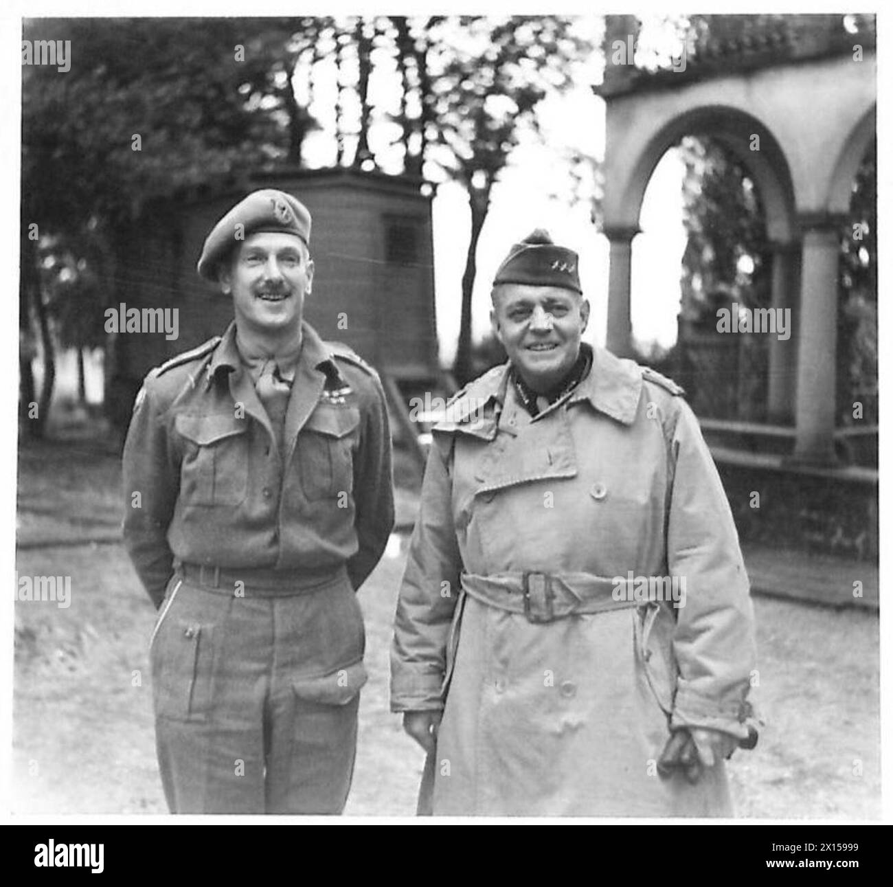 FIFTH ARMY GENERALS MEET - Lieut. General Truscott, 5th Army Commander ...