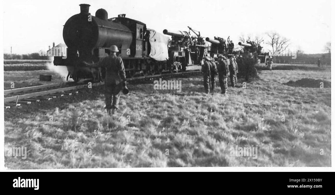 TWELVE INCH RAILWAY GUNS - The three Howitzers ready for travelling on ...