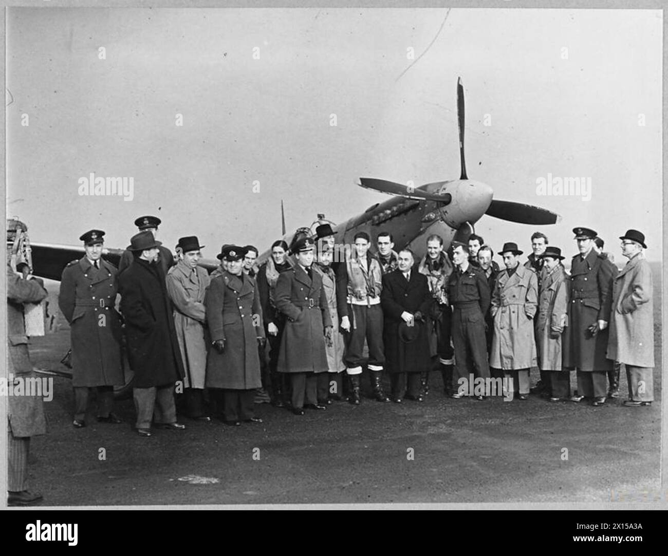 TURKISH PRODUCTION MISSION AT HOME COUNTIESR.A.F. FIGHTER STATION - C1I ...