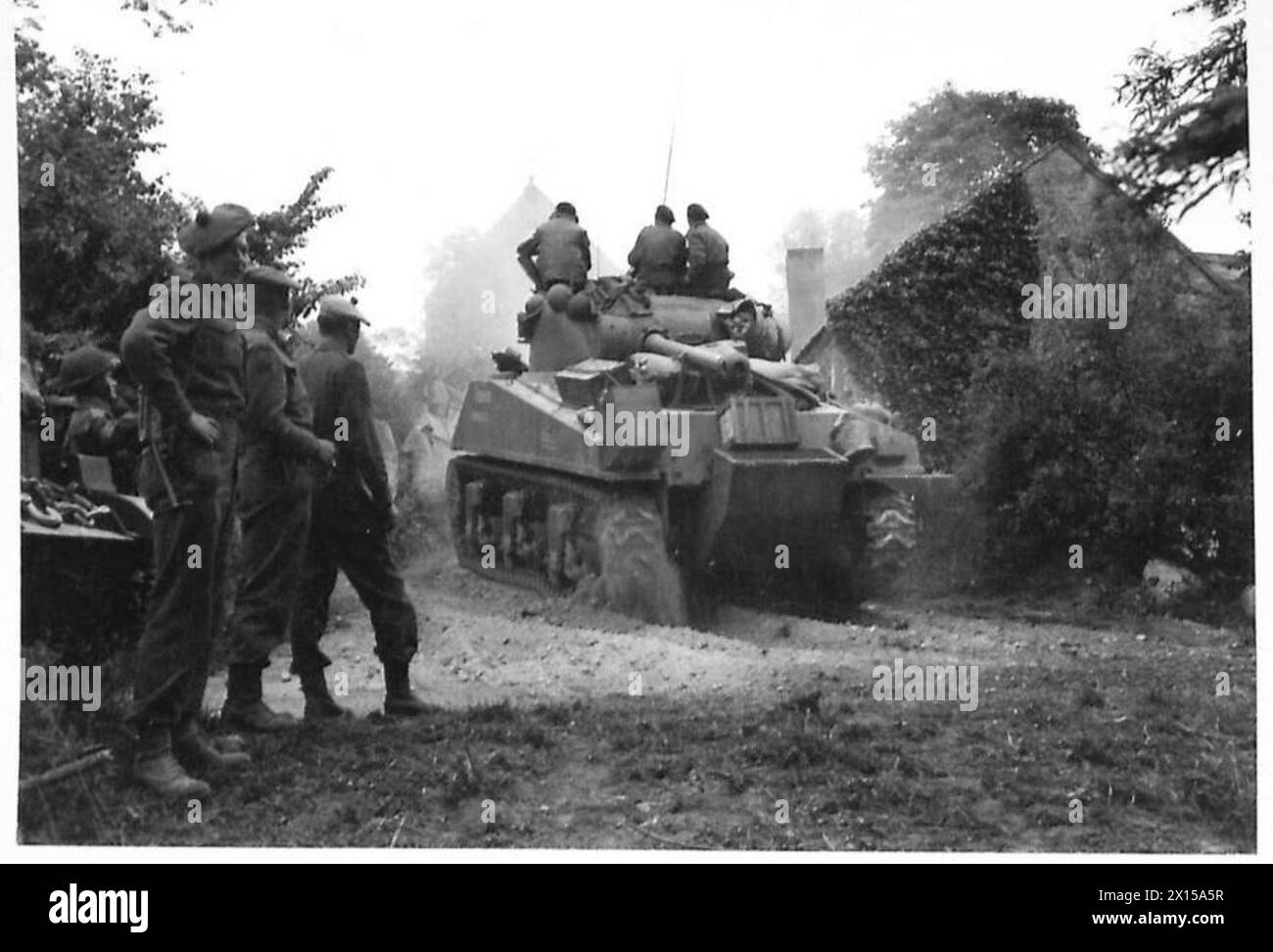 Sherman tank armour firefly hi-res stock photography and images - Alamy