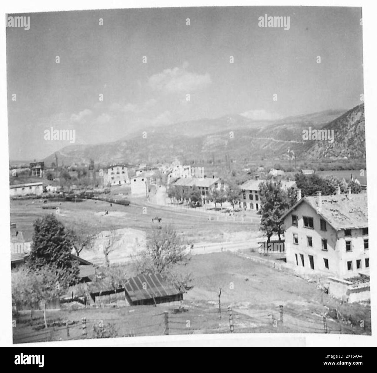 YUGOSLAVIA : LIFE IN THE BOSNIAN VILLAGE OF DRVAR - Panorama of Drvar ...