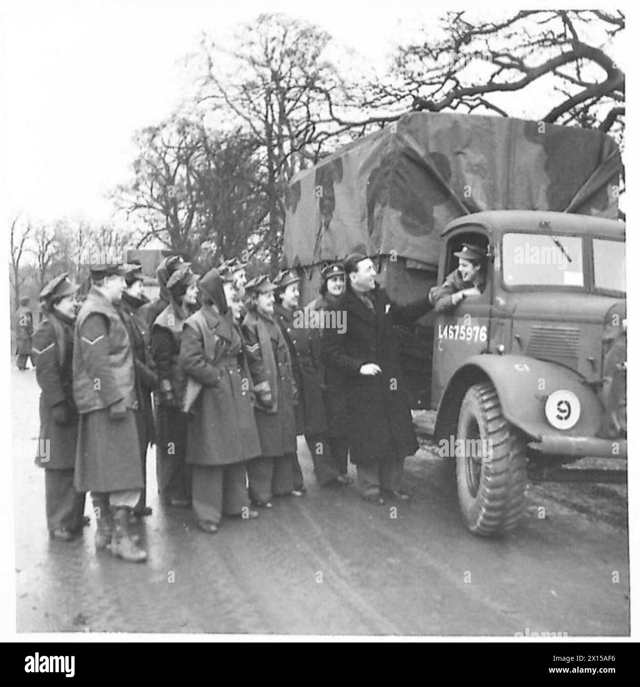 ATS CONVOY DRIVERS AND STORESWOMEN AT WORKS - Mr. Peter Stewart with ...