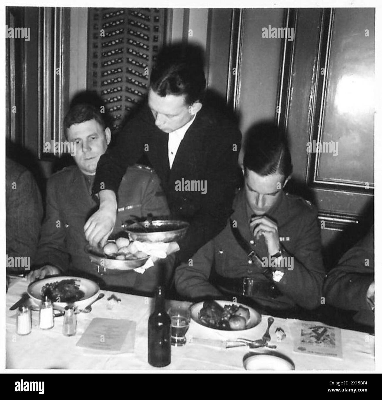 British army soldiers attend Black and White Stock Photos & Images - Alamy