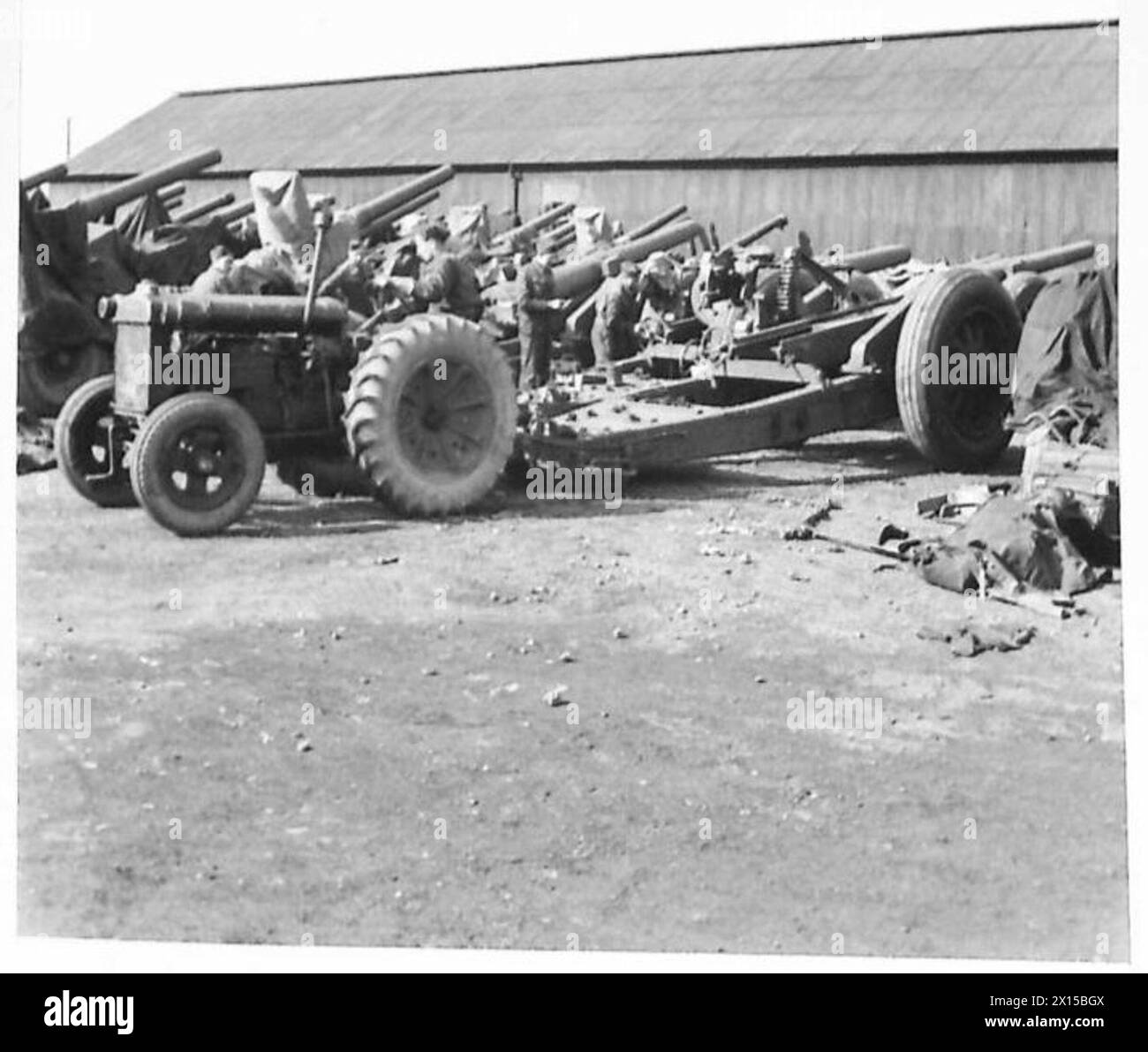Tow tractors hi-res stock photography and images - Alamy
