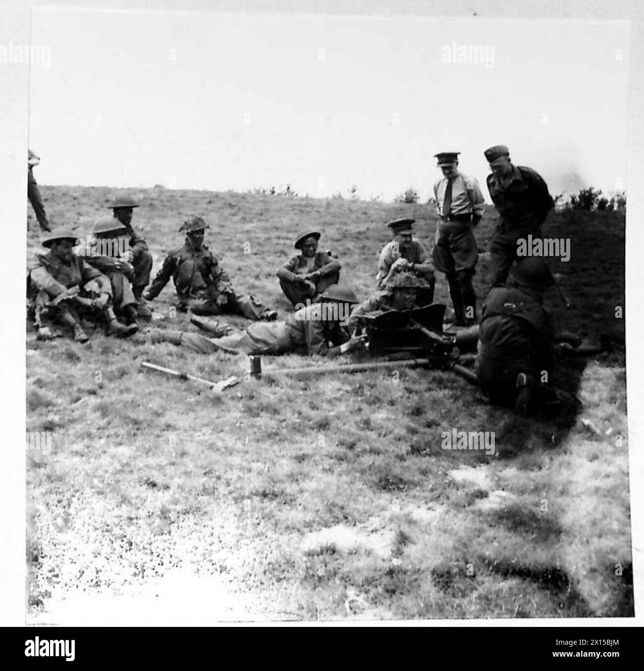 HOME GUARD JUNIOR LEADERS' COURSE - Home Guards receiving instruction ...