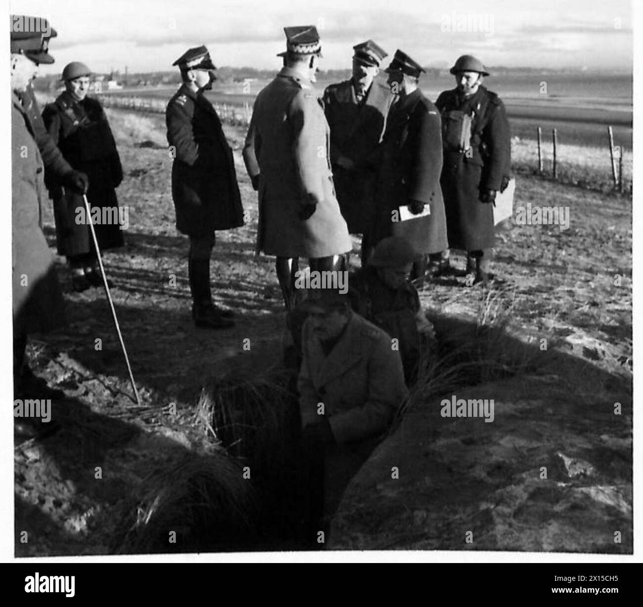 Shallow trench hi-res stock photography and images - Alamy