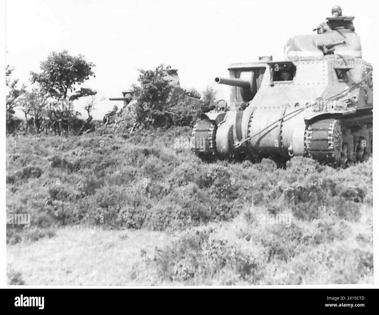 AMERICAN TANKS TAKE PART IN COMBINED OPERATIONS - Tanks go into action ...