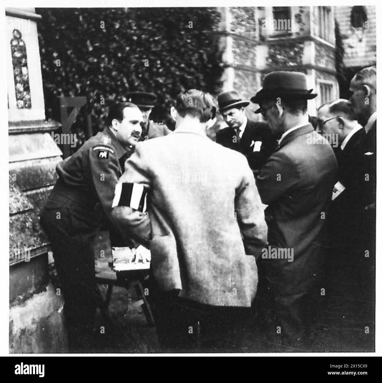 Centre large Black and White Stock Photos & Images - Alamy