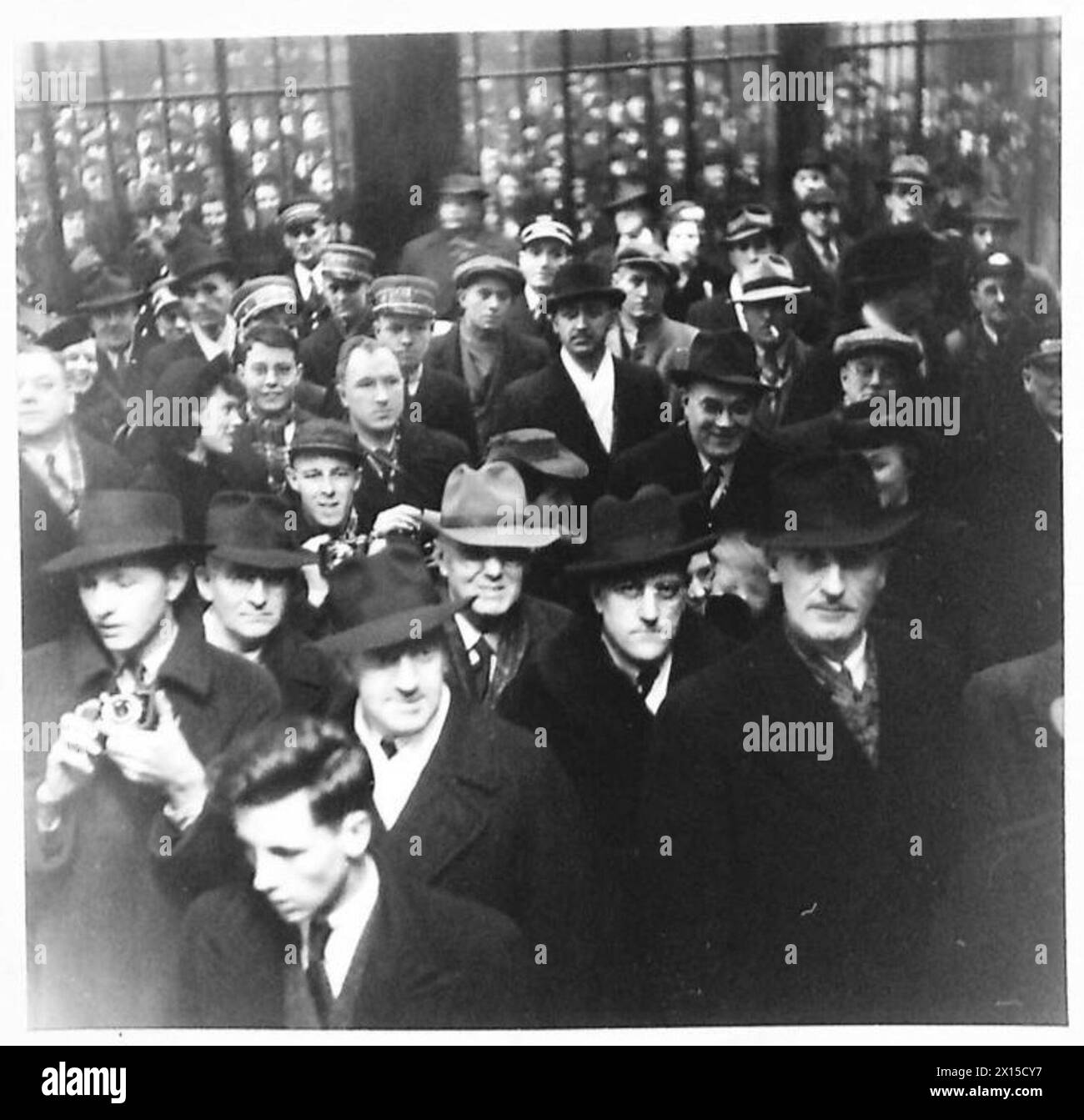 THE PRIME MINISTER IN CANADA - Pictures of the crowd which assembled to ...