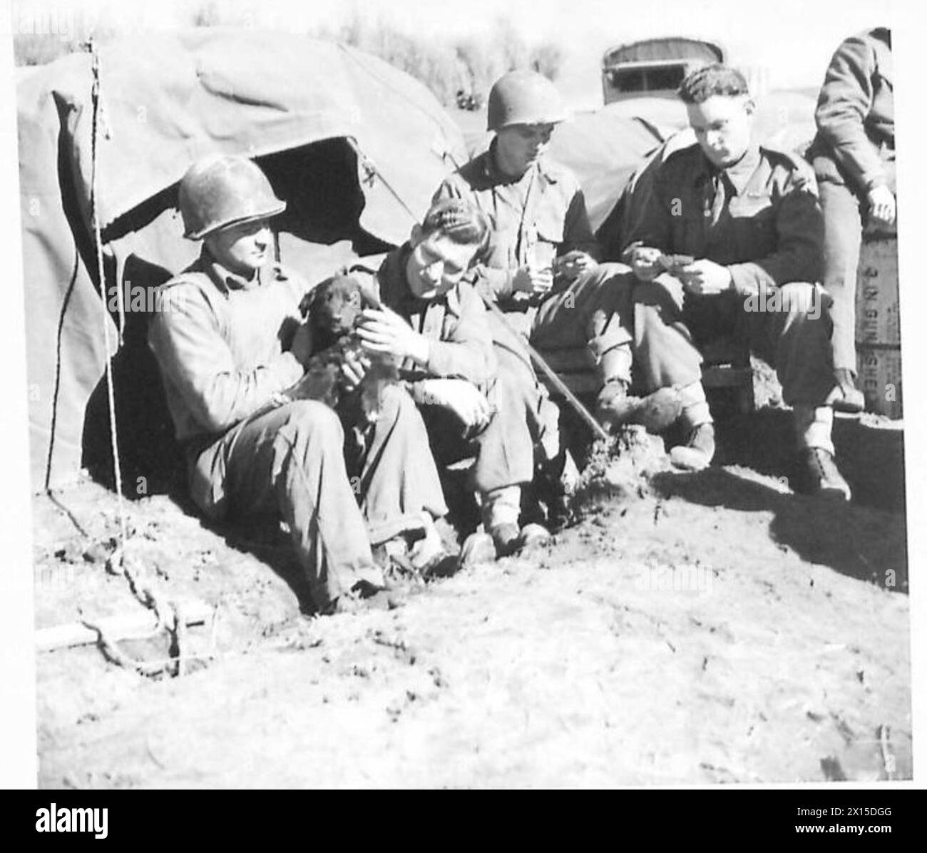 Usa personnel british soldiers hi-res stock photography and images - Alamy