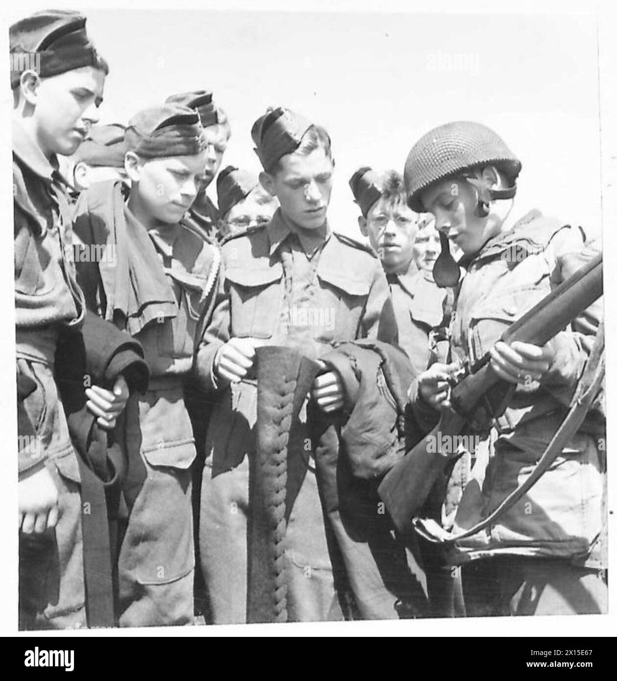 Handling of rifle Cut Out Stock Images & Pictures - Alamy