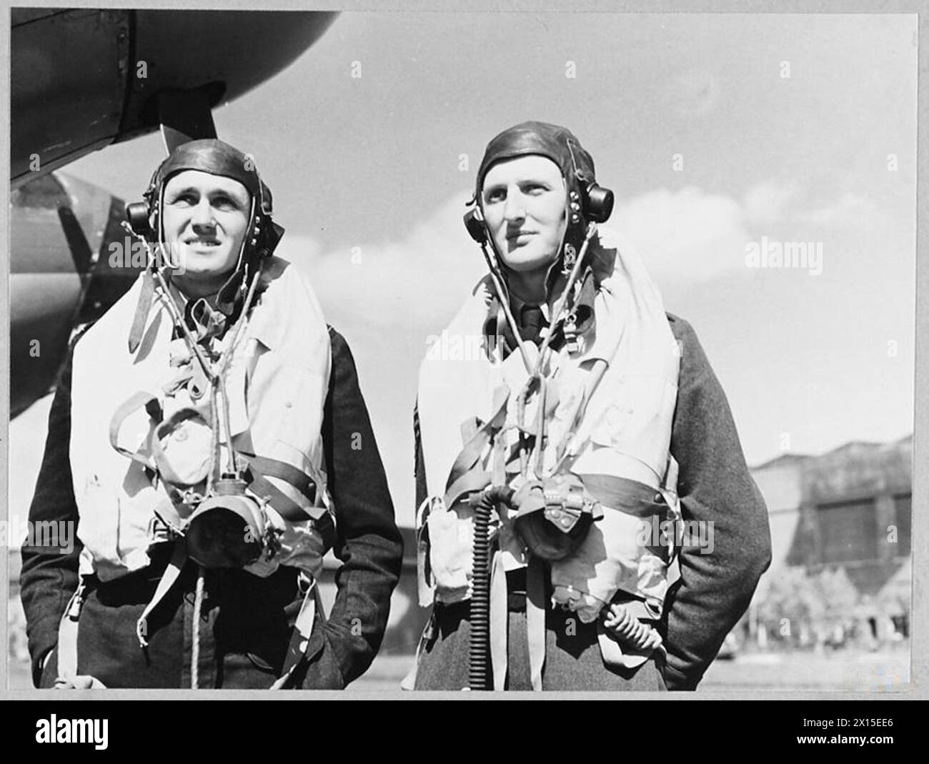 CREW OF MOSQUITO FIGHTER-BOMBER - (Picture issued 1943) Pilot Officer P ...