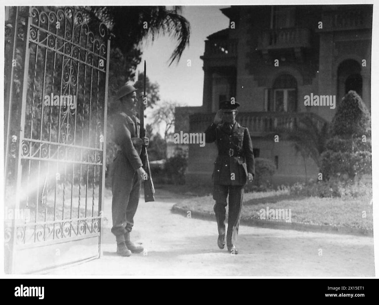 THE KING OF GREECE IN CAIRO - H.M. the King of Greece returns the ...