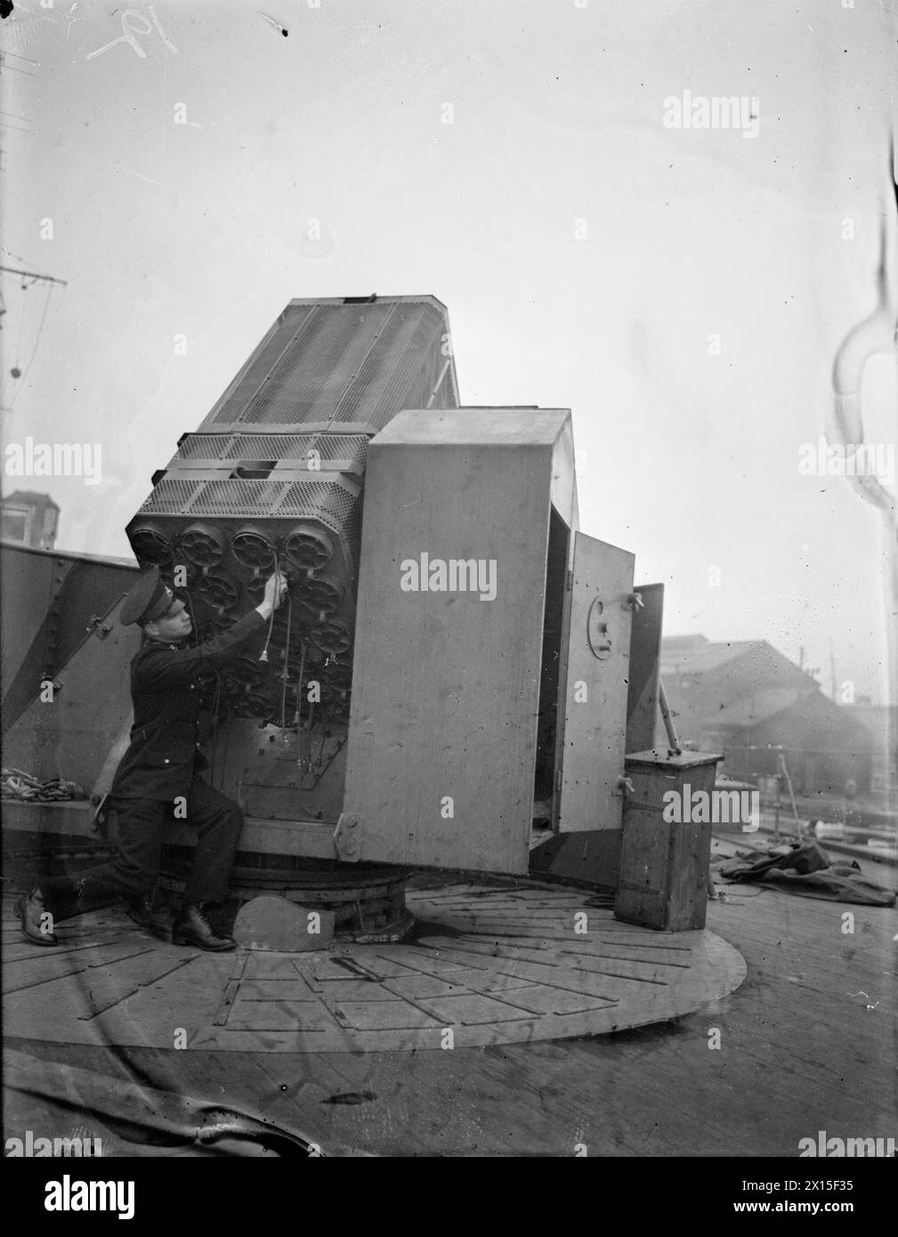 HMS KING GEORGE IN DRY DOCK FOR REFIT. 1940, ROSYTH. - The gunner ...