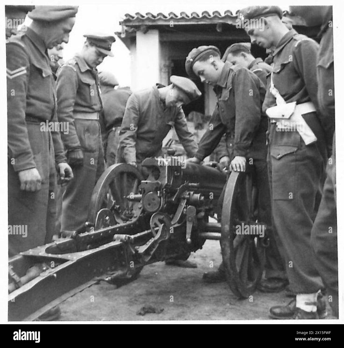 GREECE : ELAS SURRENDER ARMS - British troops inspecting the assembled ...