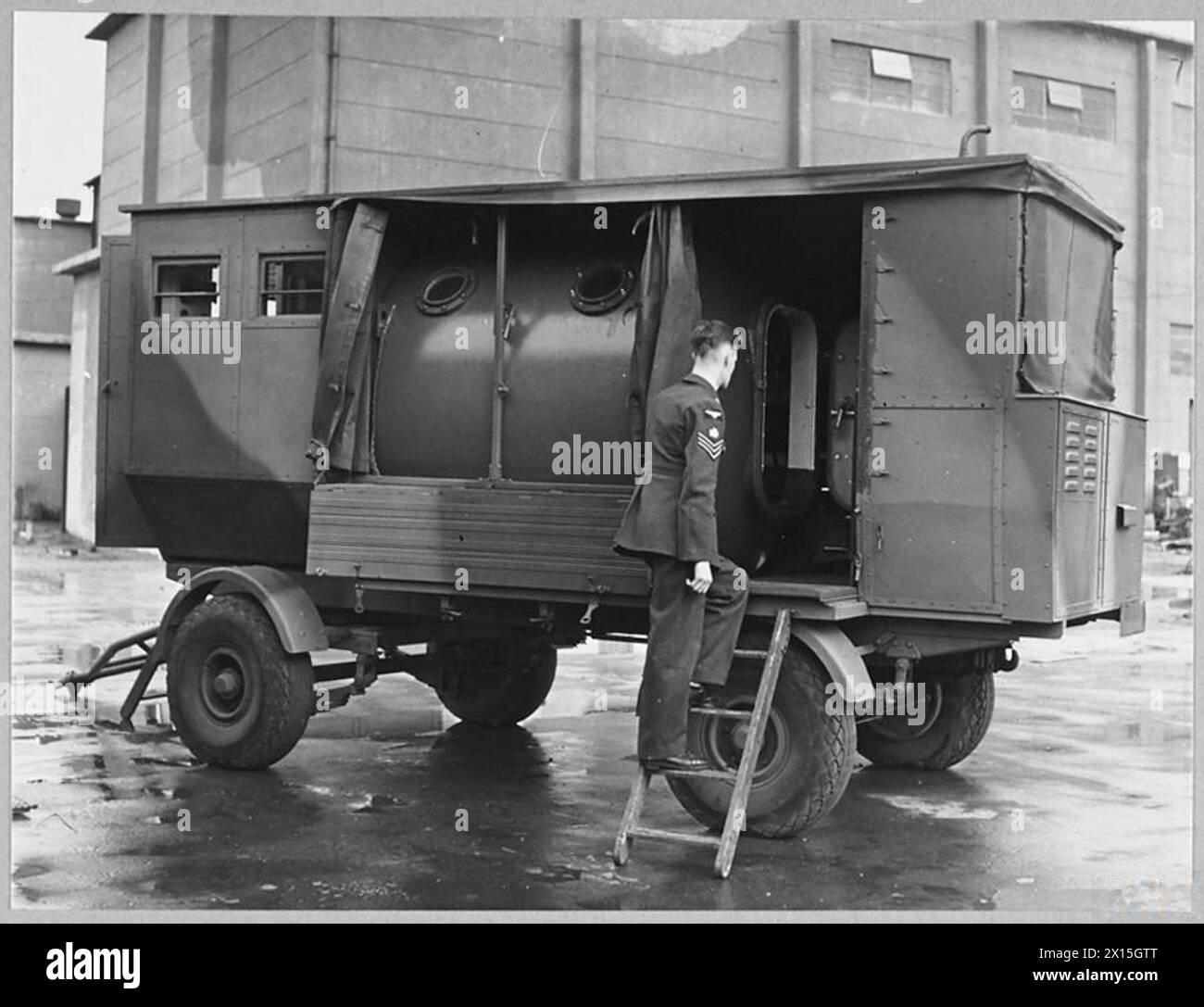 THE ROYAL AIRCRAFT ESTABLISHMENT, FARNBOROUGH, 1939-1945. - Exterior ...