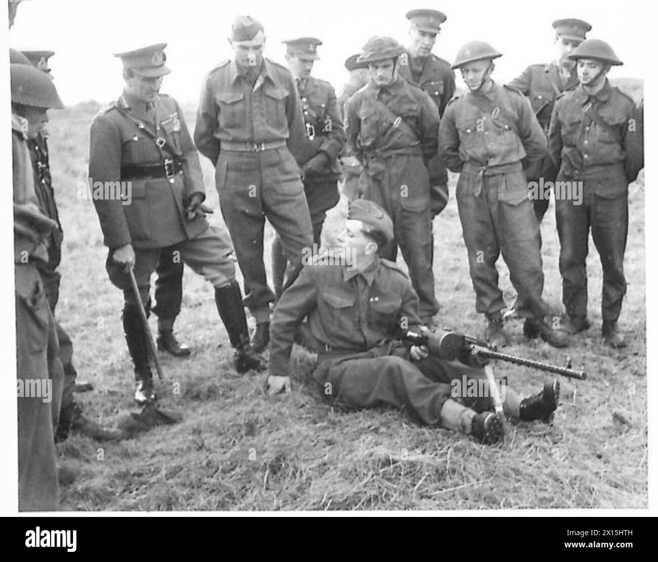 Demonstration of machine gun hi-res stock photography and images - Alamy