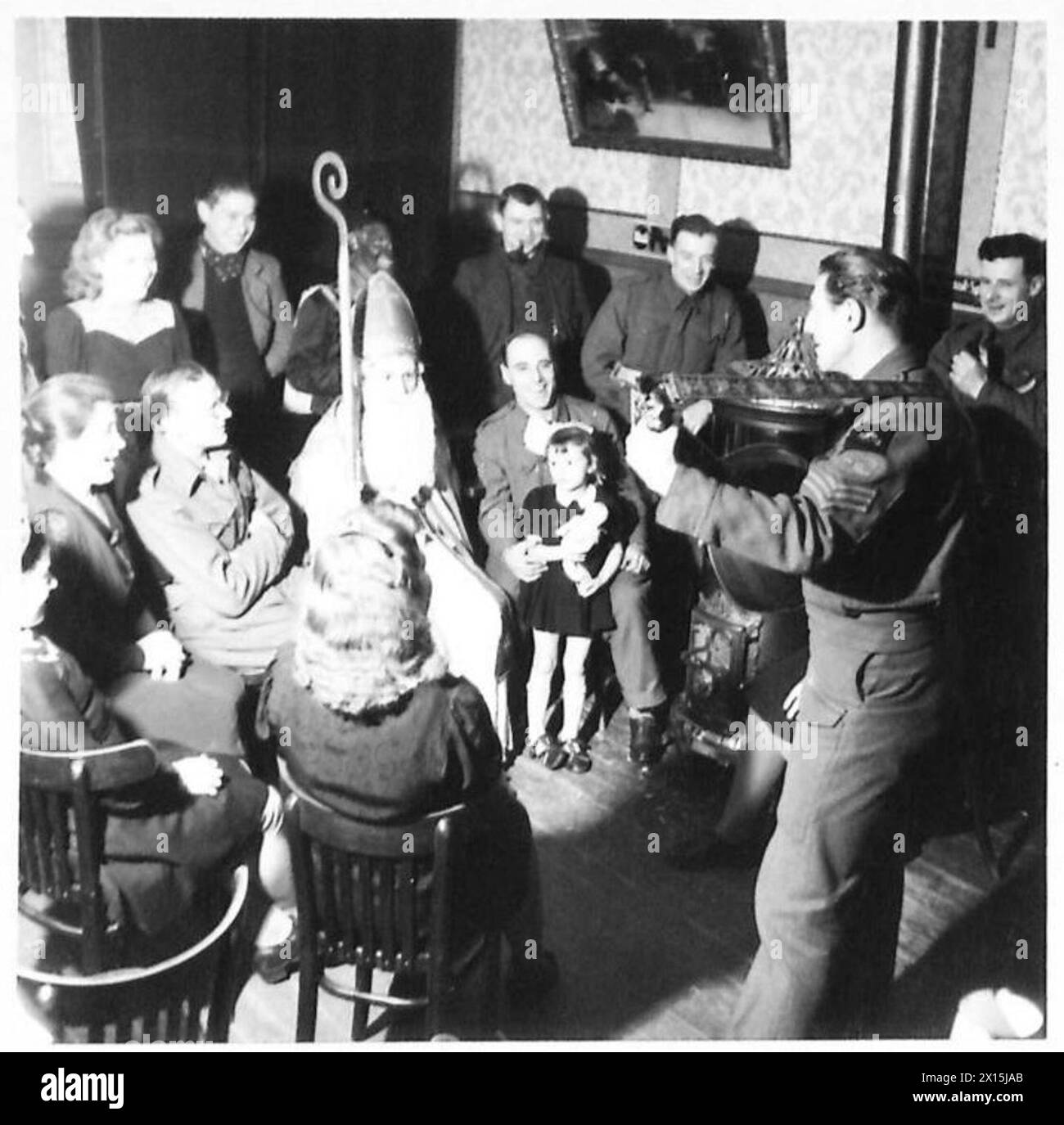 Singing group audience Black and White Stock Photos & Images - Alamy