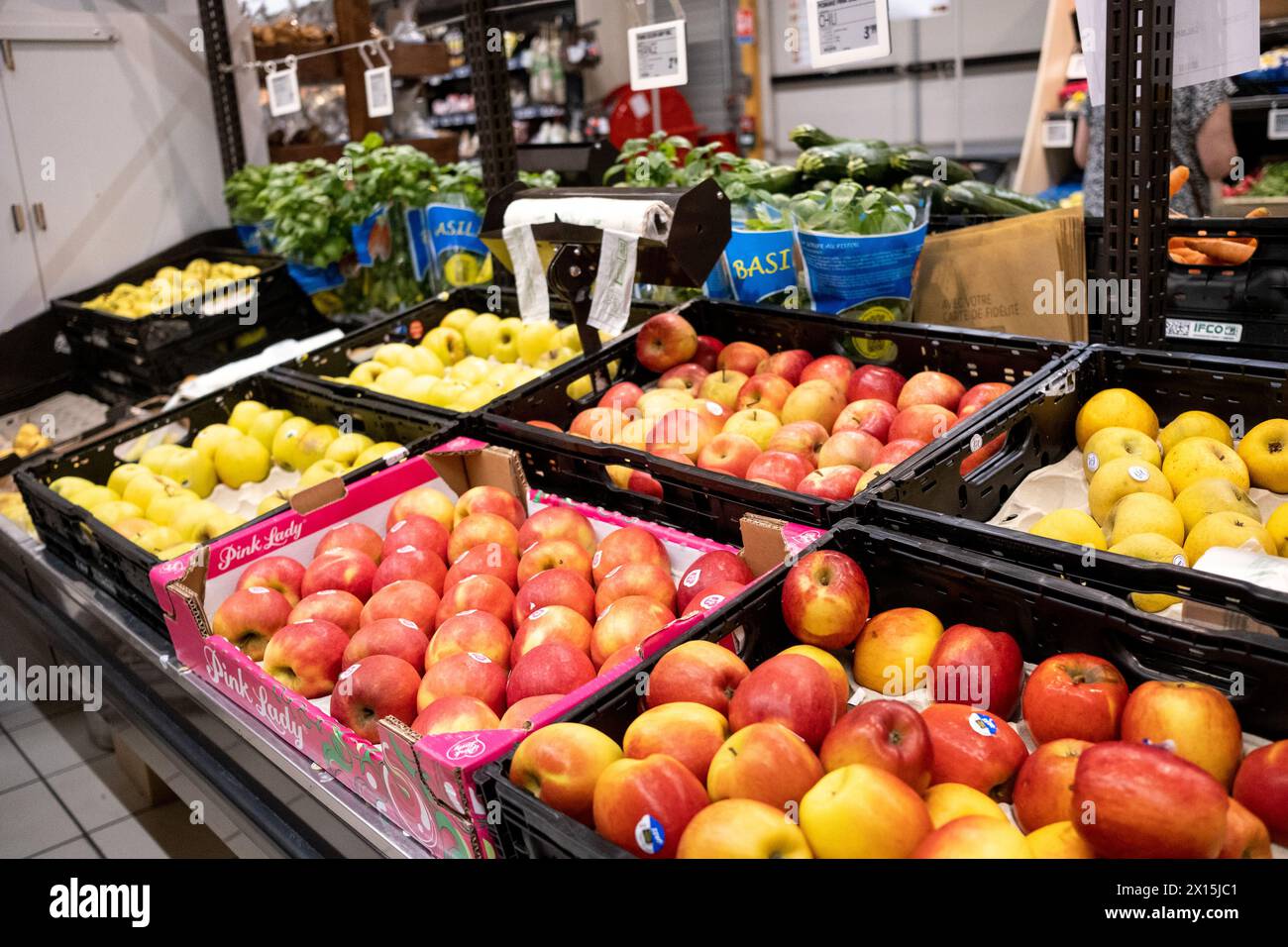Rayon des fruits hi-res stock photography and images - Alamy