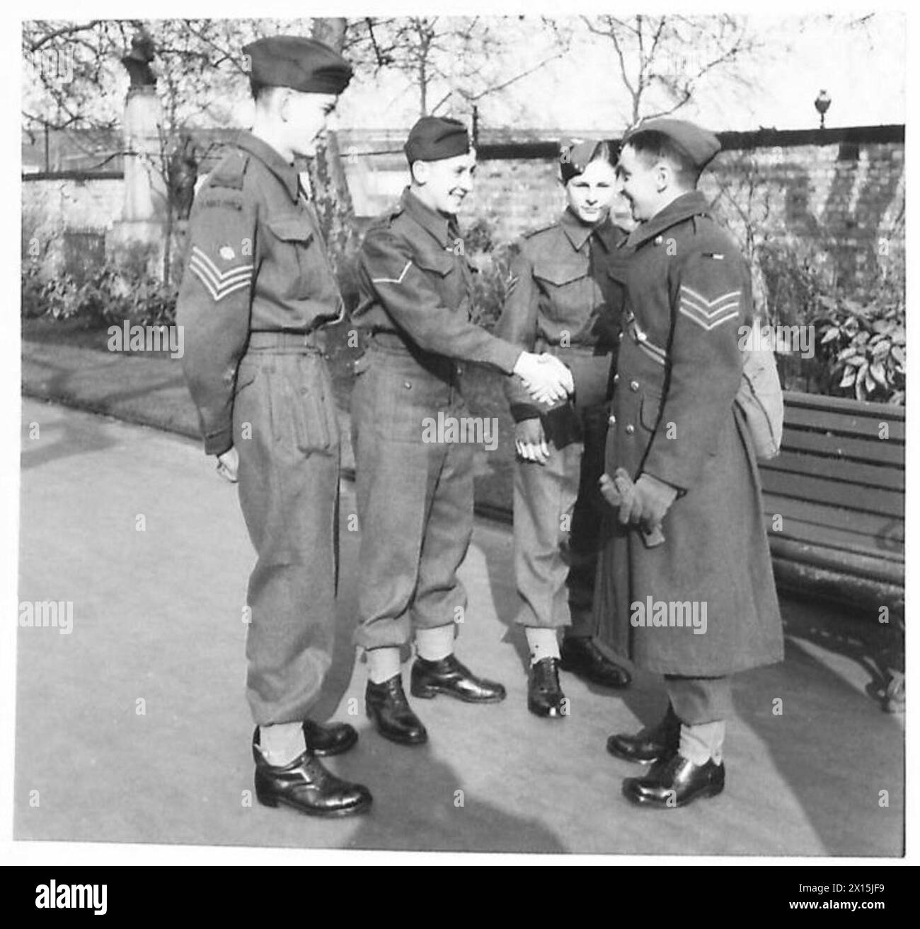British army officer rank insignia hi-res stock photography and images ...