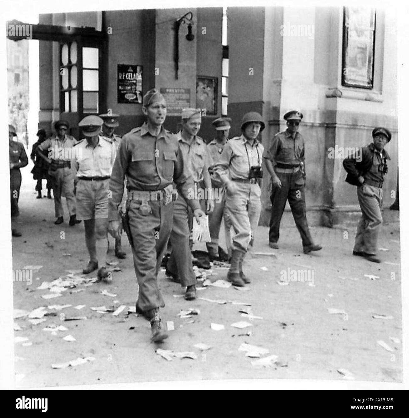 THE FALL OF NAPLES FIFTH ARMY ENTERS THE CITY - General Mark Clark GOC ...