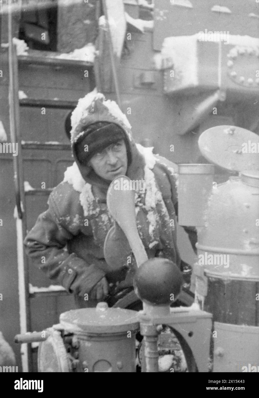 BRITISH NAVAL ACTIVITIES IN WINTER. 20 JANUARY 1942, ROSYTH, DESTROYERS ...