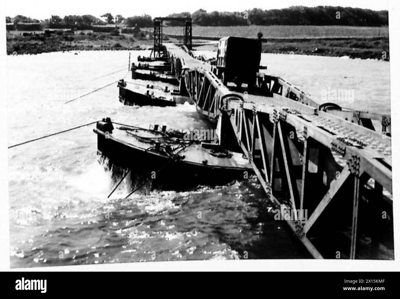 Floating under bridge Cut Out Stock Images & Pictures - Alamy