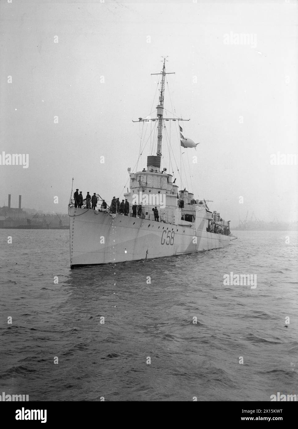 HMS ROCKINGHAM, A US DESTROYER THAT JOINED THE BRITISH NAVY. - A ...