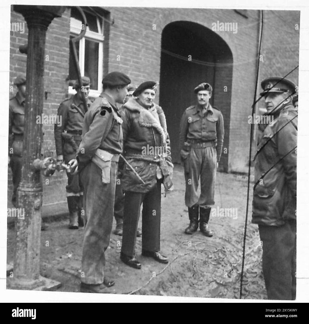 Field marshal sir bernard l montgomery Black and White Stock Photos ...