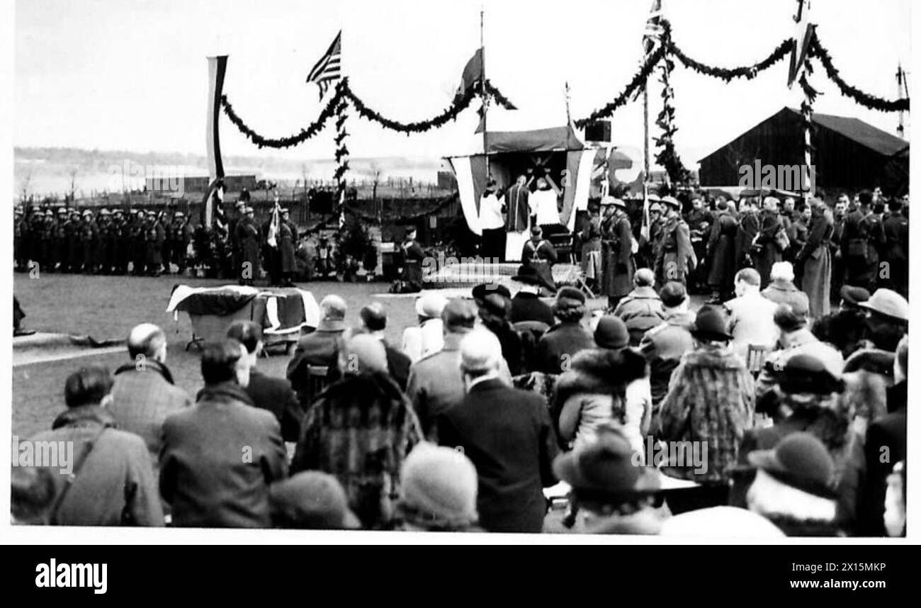 The 10th Armoured Cavalry Brigade of the 1st Polish Corps receives new ...