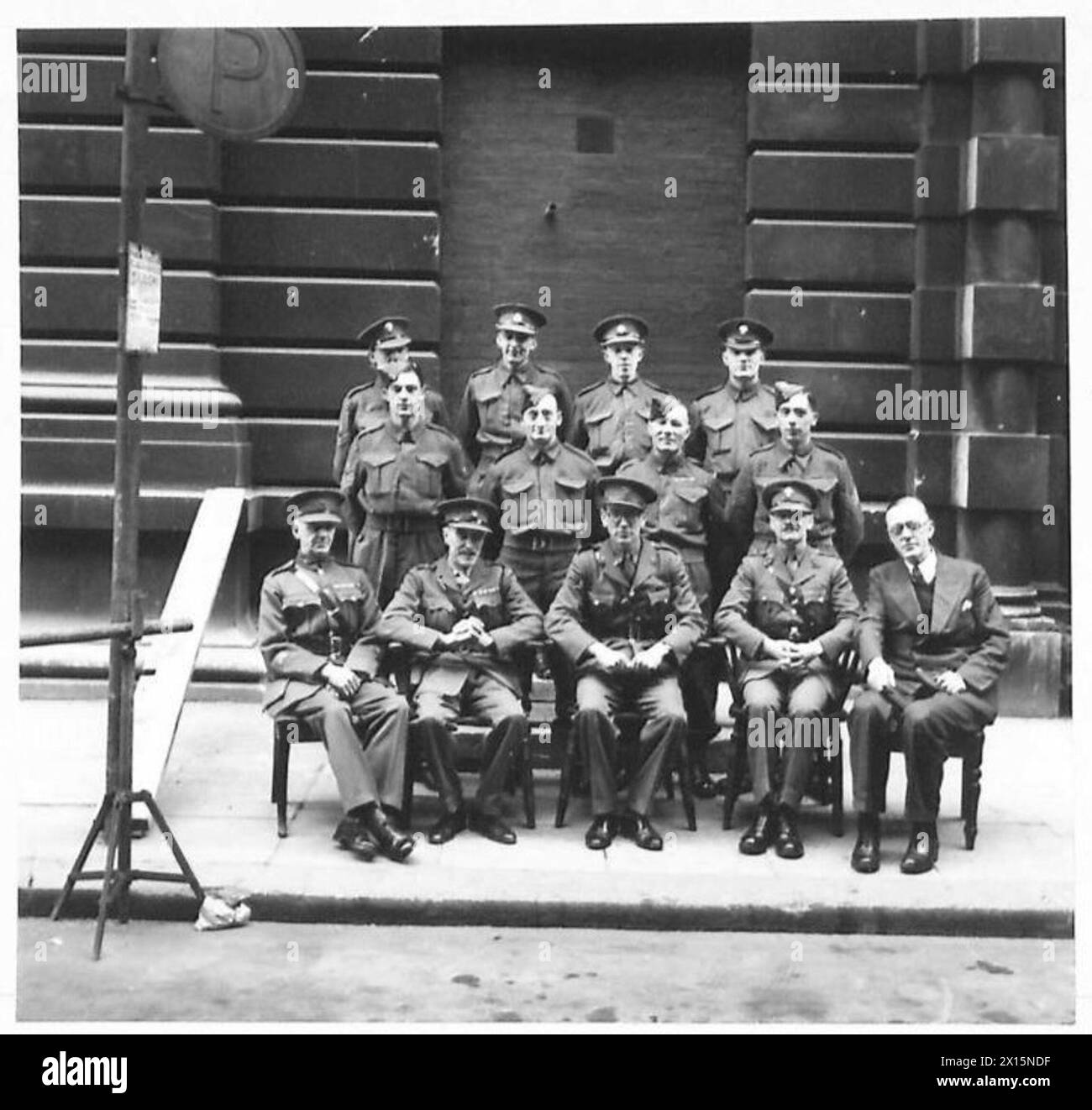Officers and men of the British Army War Office Defence Staff are ...