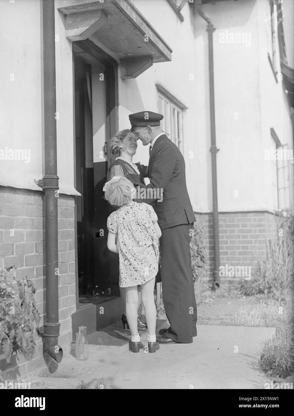 In 1942, Skipper Heywood of HM Trawler Sea Holly returned home on ...