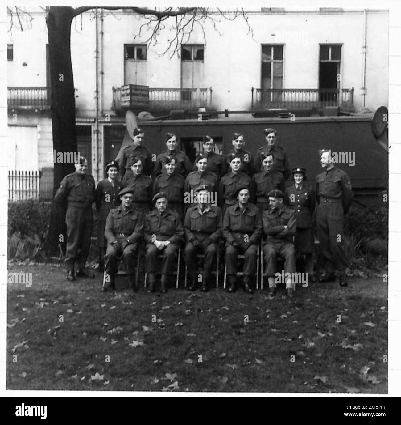 Military unit and training information hi-res stock photography and ...