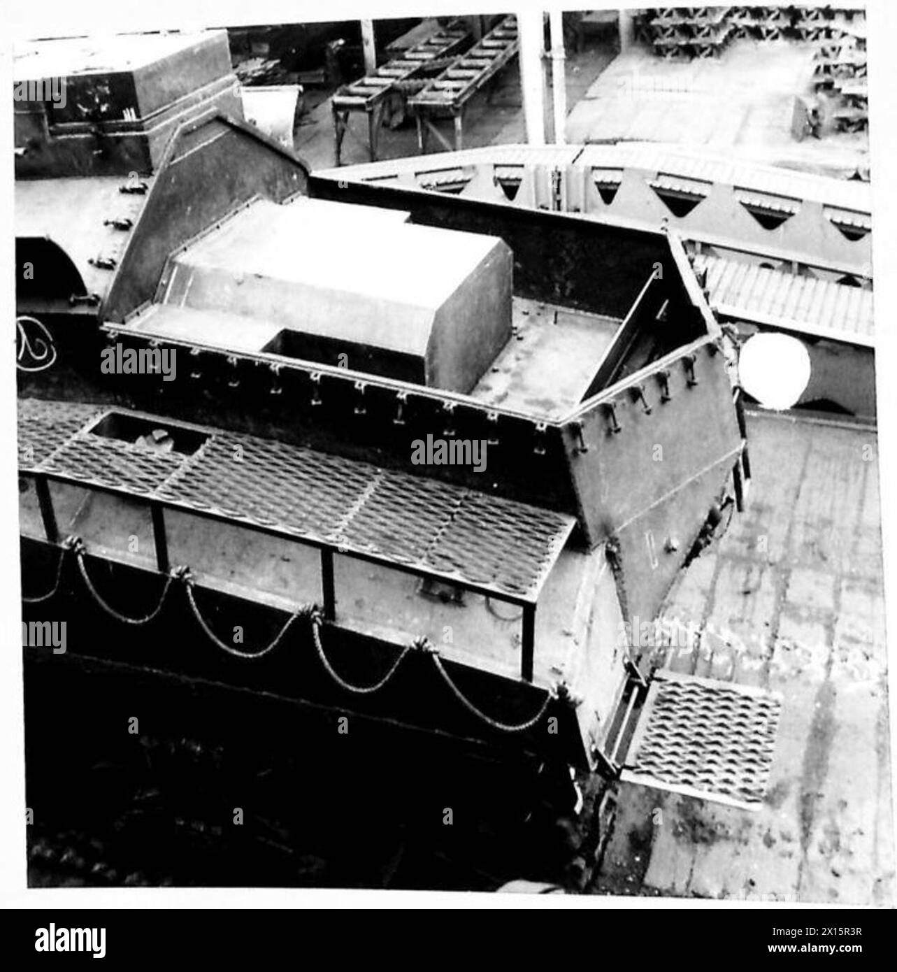 Beach armoured recovery vehicle hi-res stock photography and images - Alamy