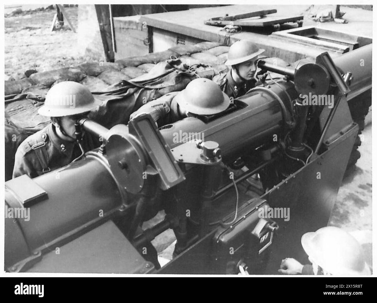 THE MEN WHO 'BRING 'EM DOWN' - Operating the range finder British Army ...