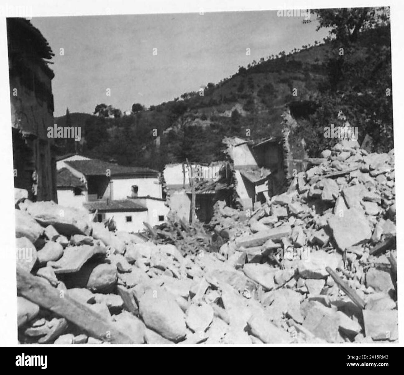 THE BRITISH ARMY IN NORTH AFRICA, SICILY, ITALY, THE BALKANS AND ...