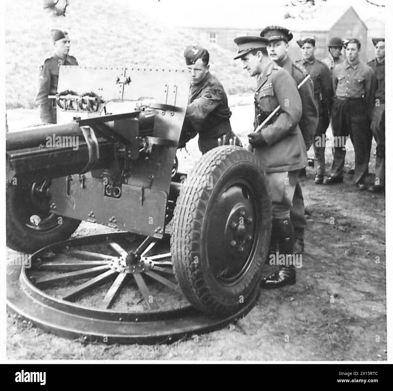 COMMANDER-IN-CHIEF HOME FORCES VISITS SOUTHERN COMMAND - The C-in-C ...