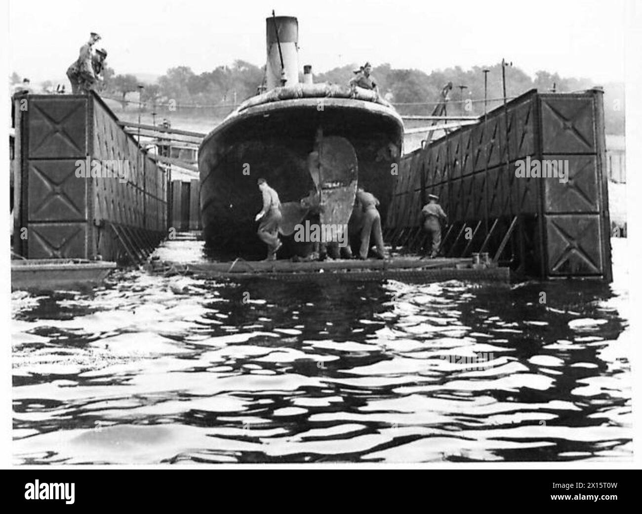 FLOATING DOCK - The Floating Dock at Faslane British Army Stock Photo ...
