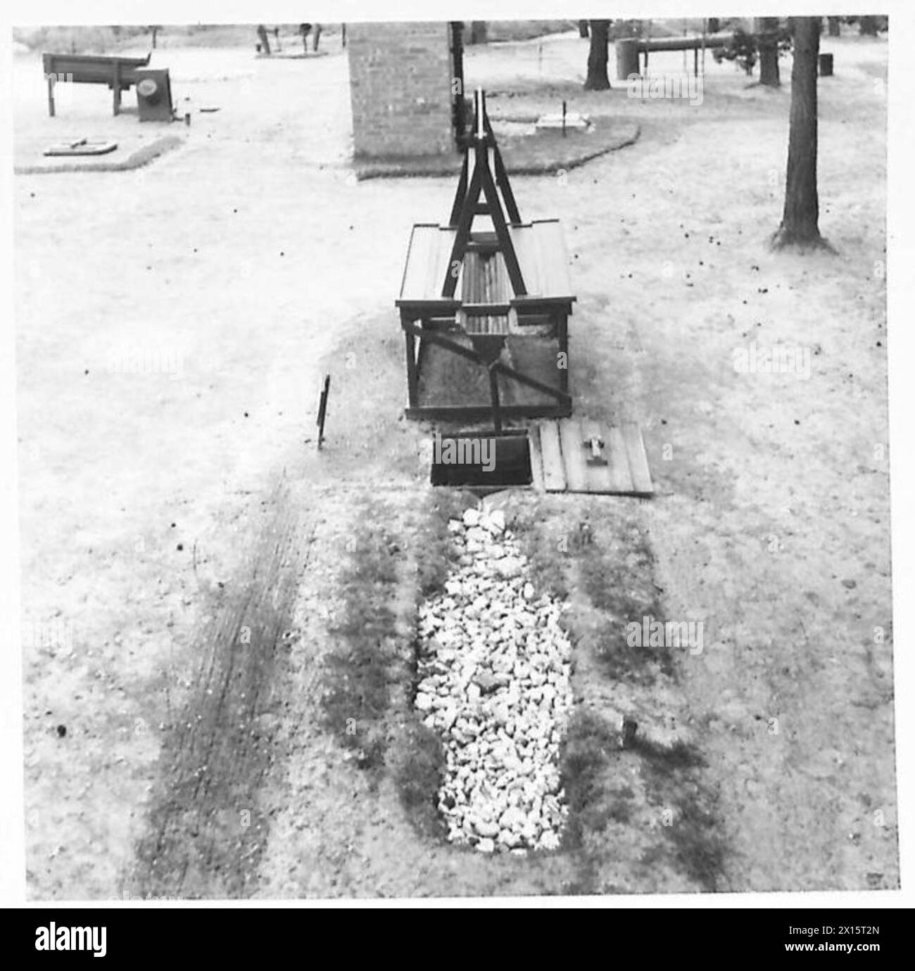 ARMY SCHOOL OF HYGIENE - Ablution area , British Army Stock Photo - Alamy