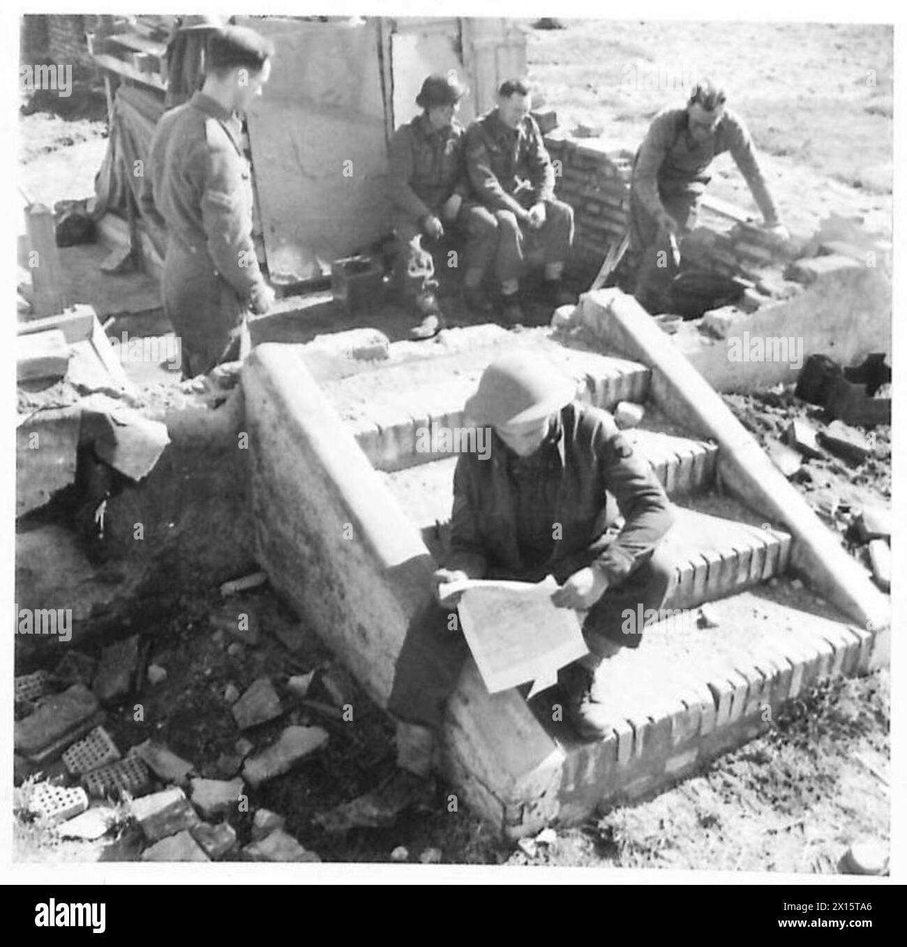 Armyliving hi-res stock photography and images - Alamy