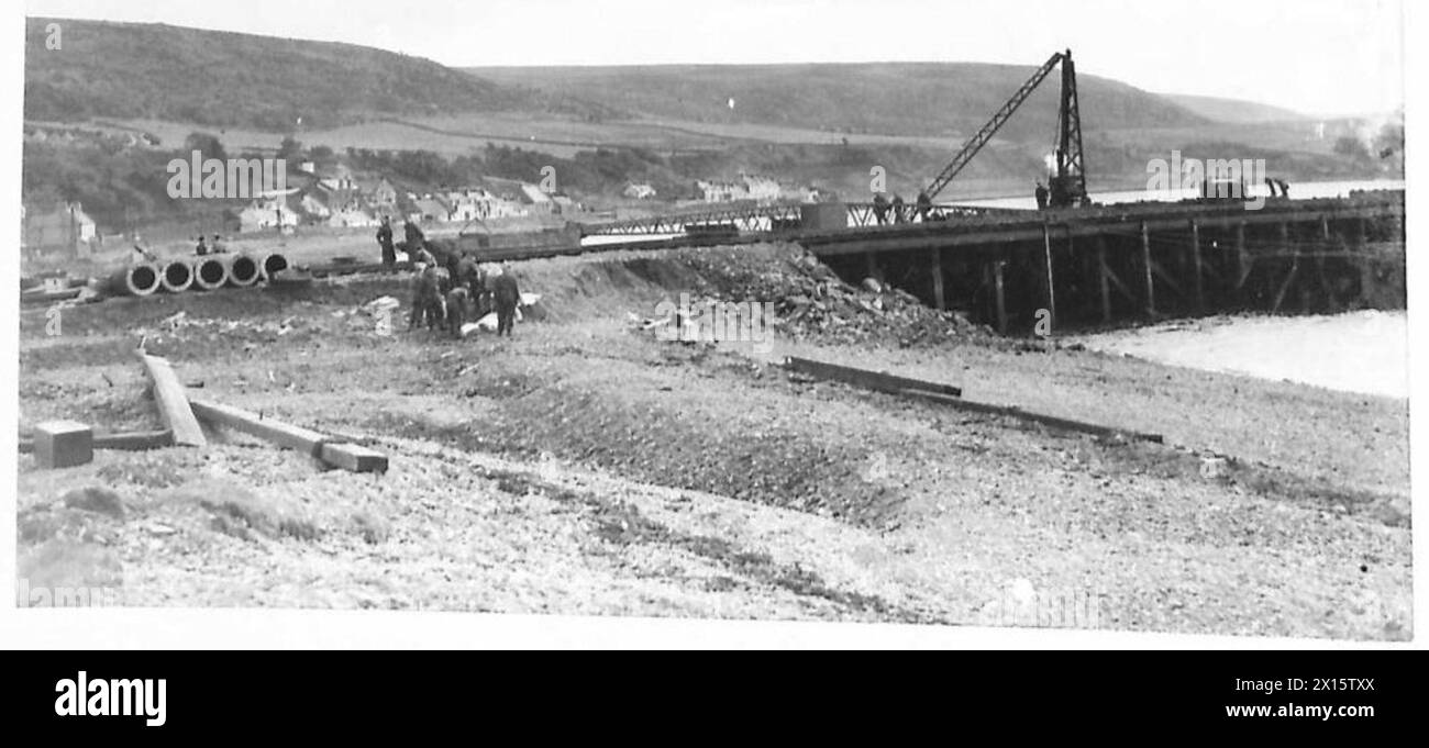 PORT CONSTRUCTION - Loch Ryan (4th series) British Army Stock Photo - Alamy