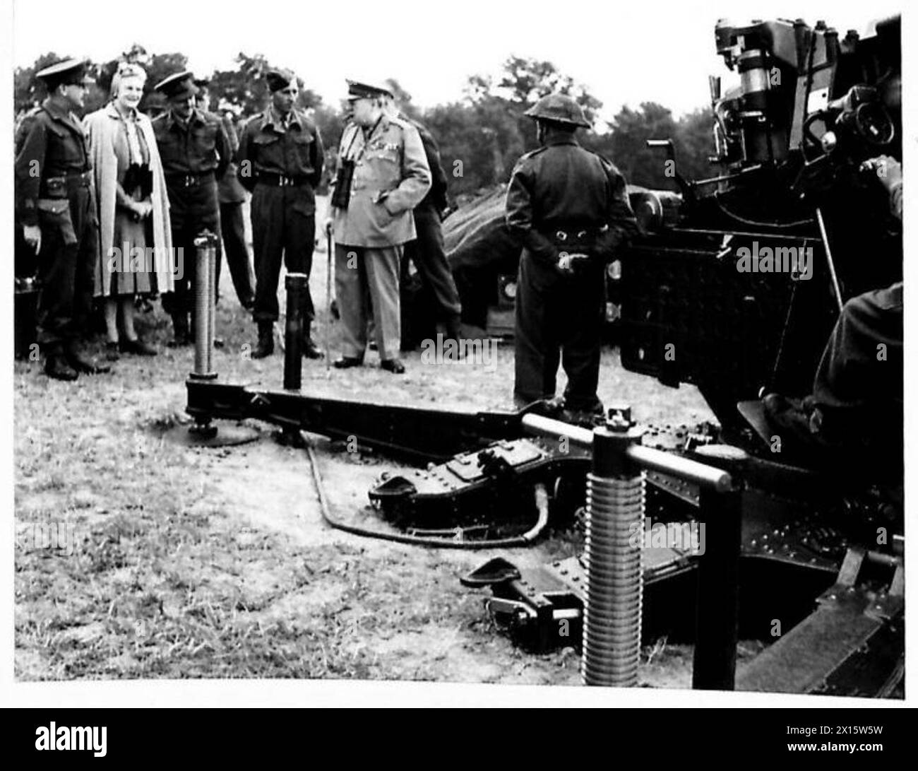 MR. CHURCHILL SEES ANTI-FLYING BOMB DEFENCES - The Prime Minister and ...