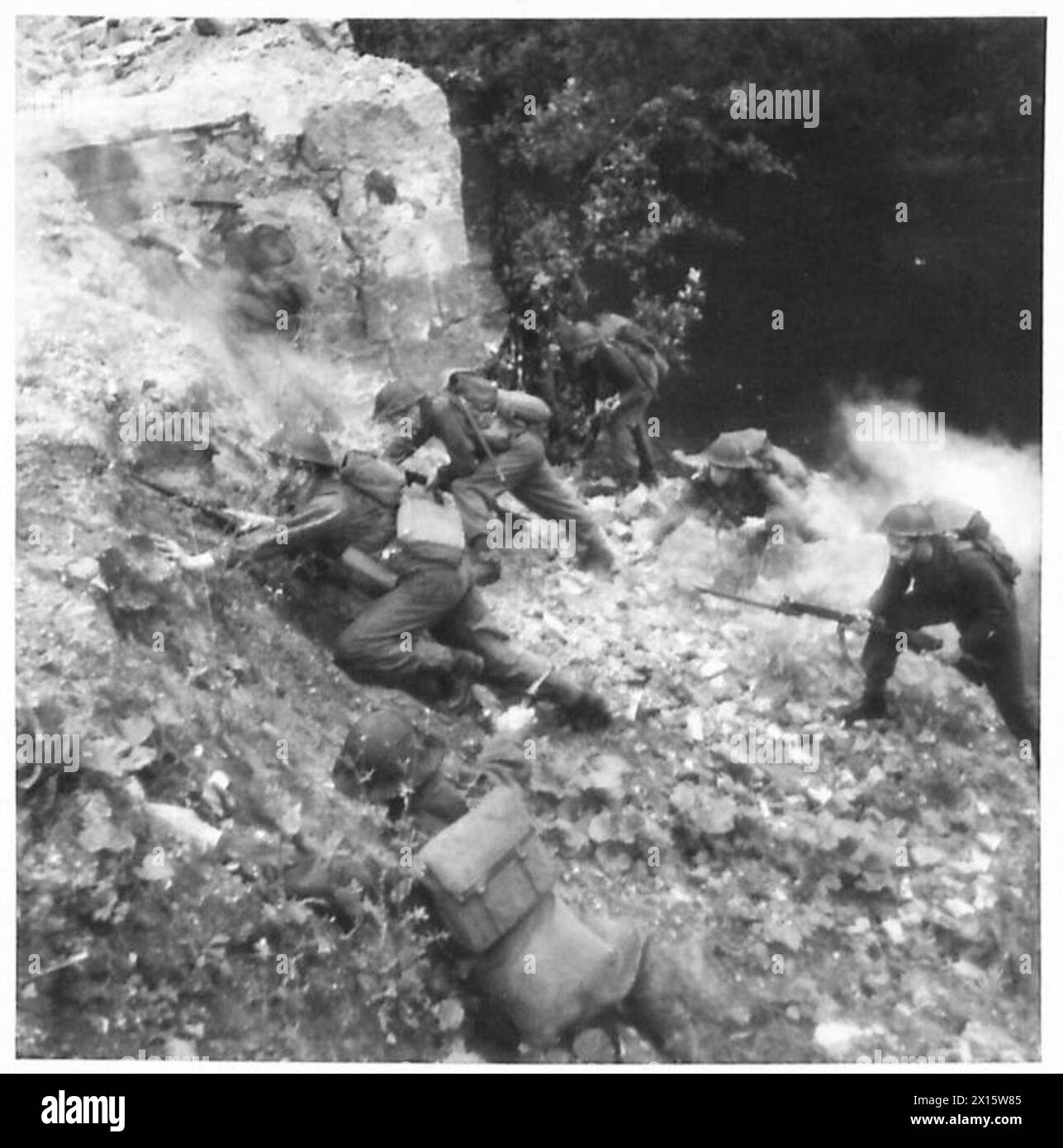 British troops under fire Black and White Stock Photos & Images - Alamy